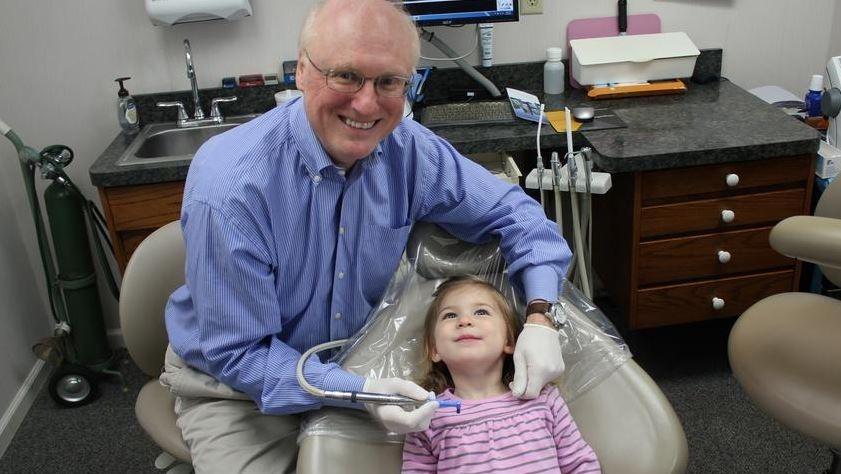 Find the Right Dentist Near Me | Dr Mark Gladnick DDS